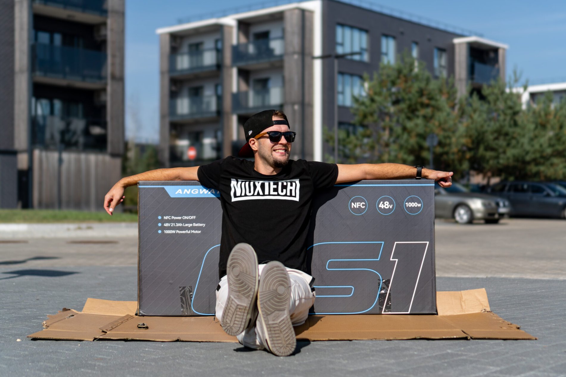 ANGWATT CS1 electric scooter for €560 — Niuxtech