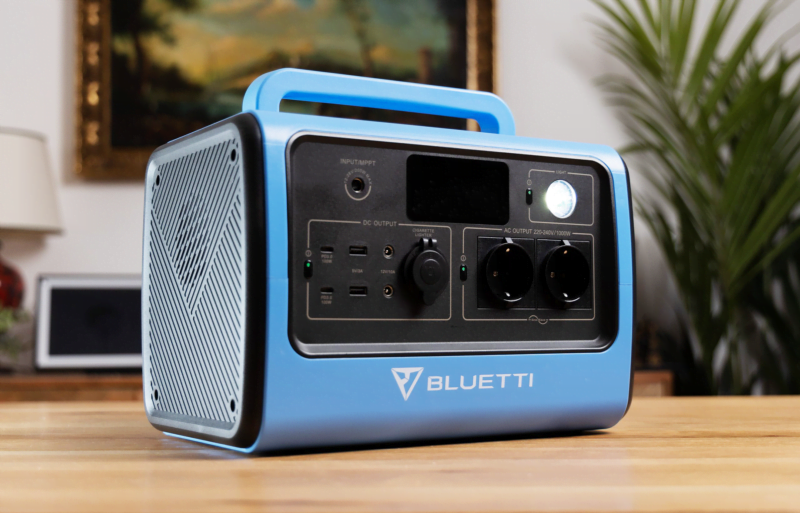 BLUETTI EB70 mobili energijos stotelė — Niuxtech