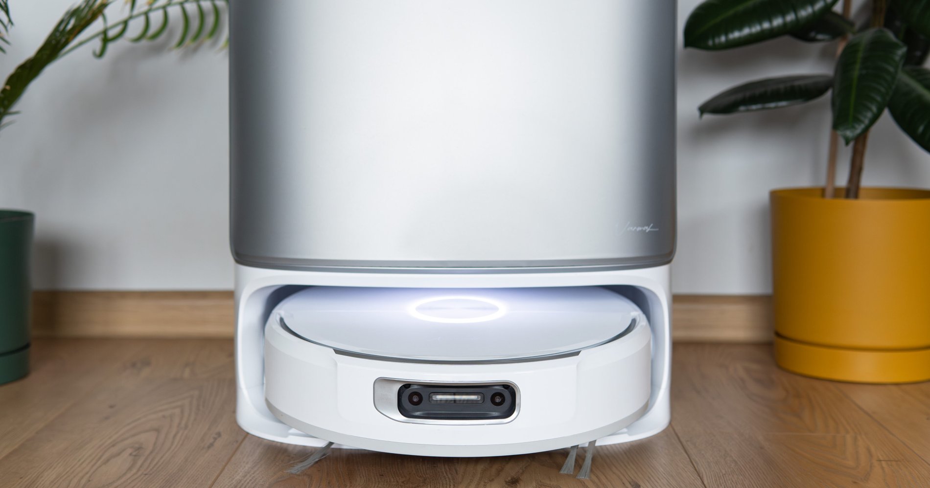 Narwal Flow: robot vacuum cleaner with exceptional cleaning — Niuxtech